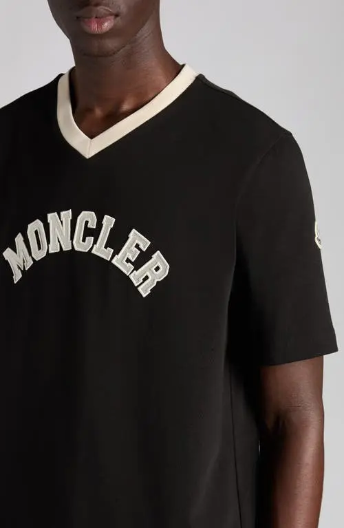 Moncler Logo Patch V-neck Cotton T-shirt