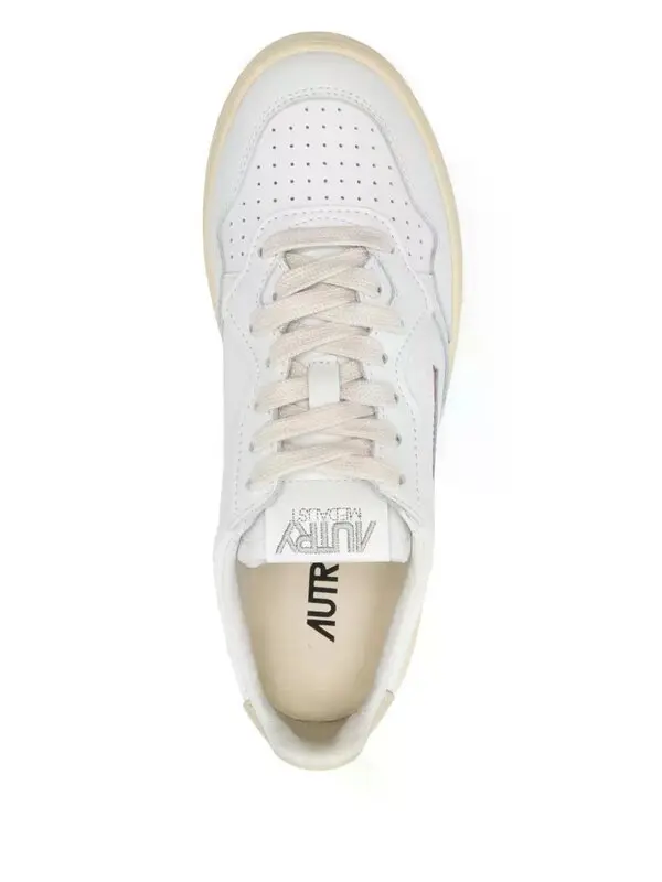 AUTRY Medalist Low Sneakers