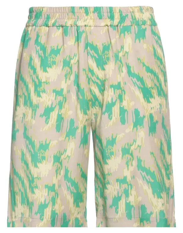ROBERTO COLLINA Shorts & Bermuda Shorts - Green