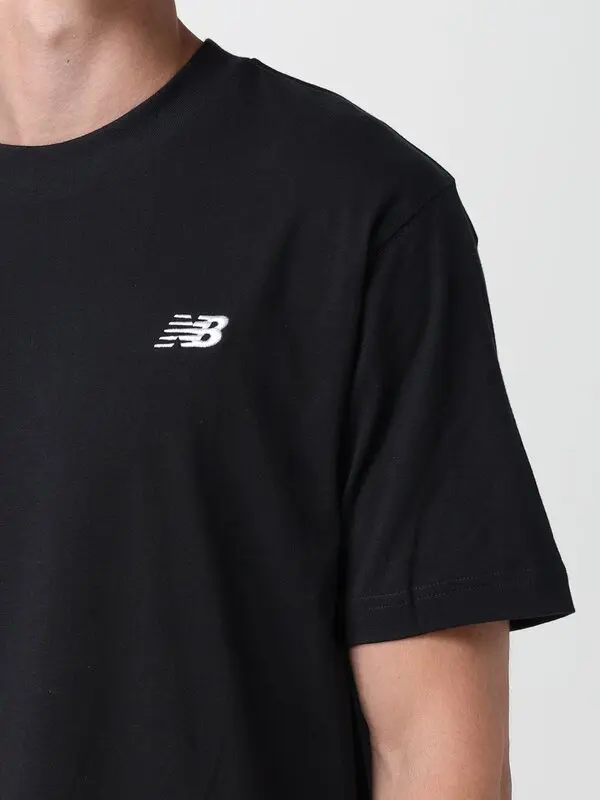 NEW BALANCE T-shirt - Black