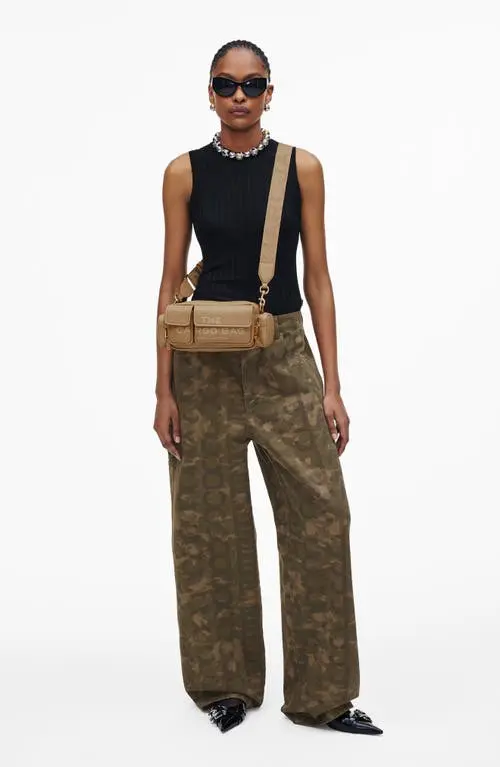 Marc Jacobs The Leather Cargo Bag - Camel