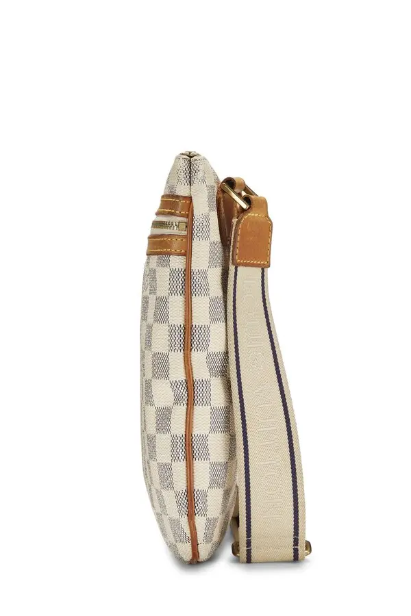 LOUIS VUITTON Damier Azur Pochette Bosphore - White