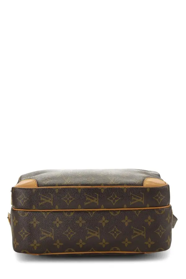 LOUIS VUITTON Monogram Canvas Nile
