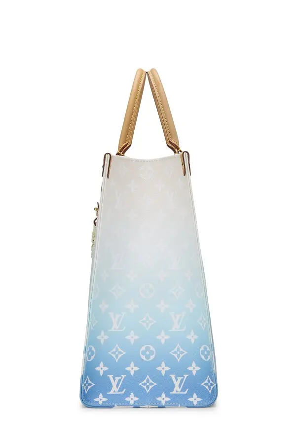 LOUIS VUITTON Monogram Giant The Pool On The Go Tote