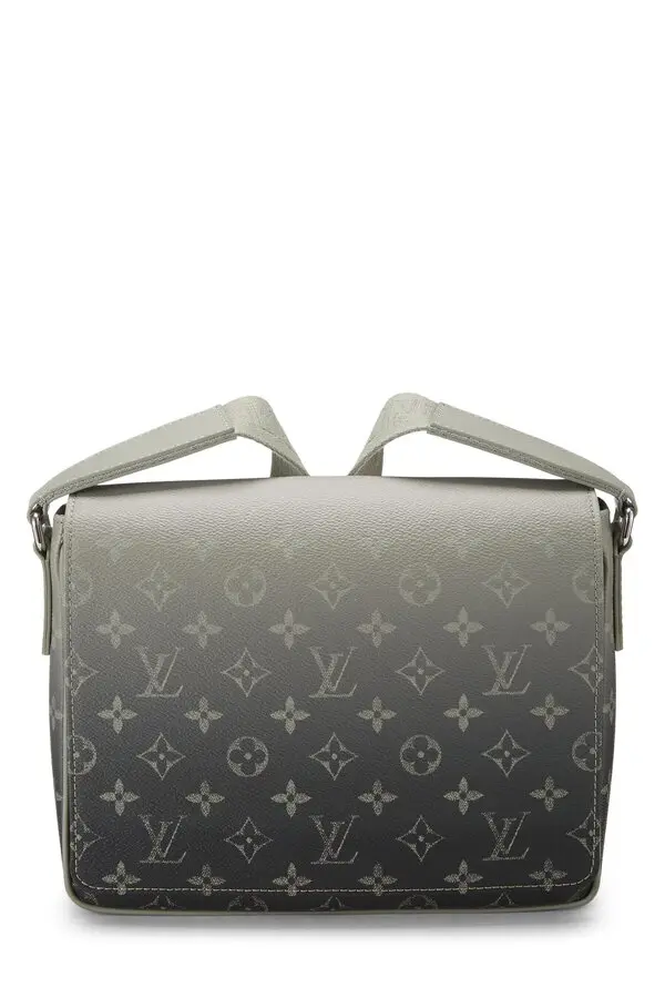 LOUIS VUITTON District Monogram Gradient - Black