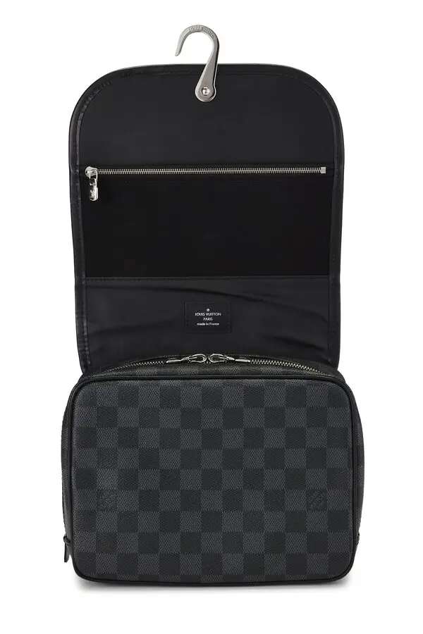 LOUIS VUITTON Damier Graphite Toiletry Kit