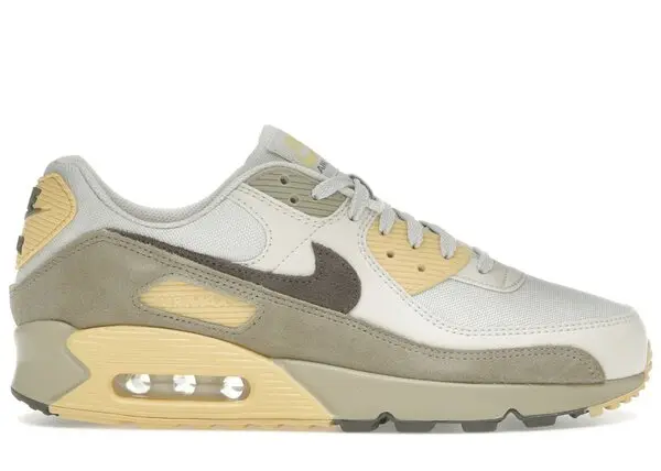 Nike Air Max 90 Sneakers