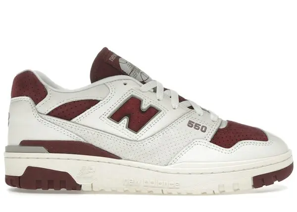 NEW BALANCE 550 Sneakers - Sea Salt/classic Crimson