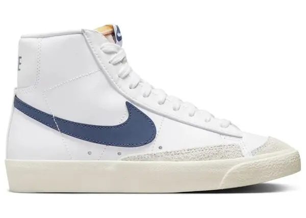 Nike Blazer Mid '77 Sneakers