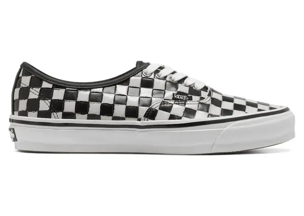 VANS Otw Authentic 44 Vibram Checkerboardin Sneakers - White/black