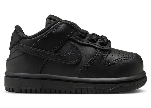 Nike Dunk Low Sneakers - Black