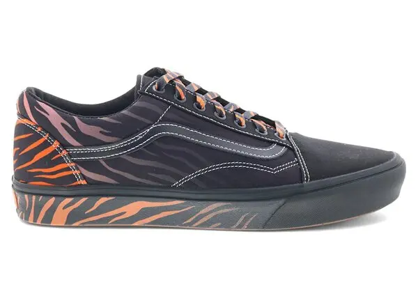 VANS Comfycush Old Skool Discovery Channelin Sneakers - Project Cat/fade