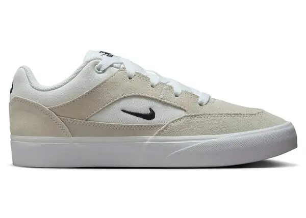 Nike Low Top Lace-up Sneakers