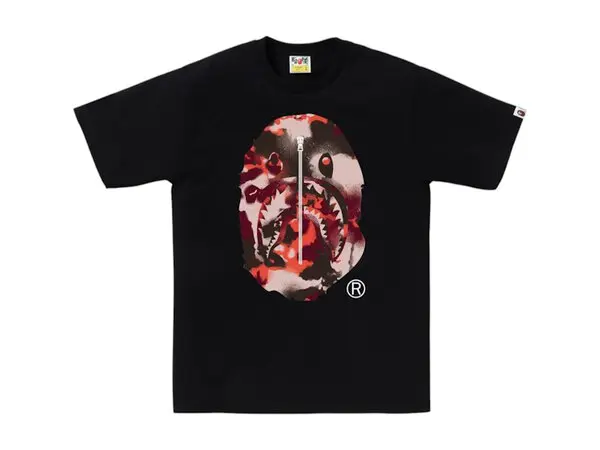 A BATHING APE Map Camo Ape Head Shark Tee Shirt - Black/red