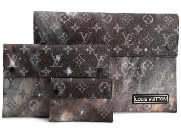 LOUIS VUITTON Alpha Triple Pochette Monogram Galaxy - Black