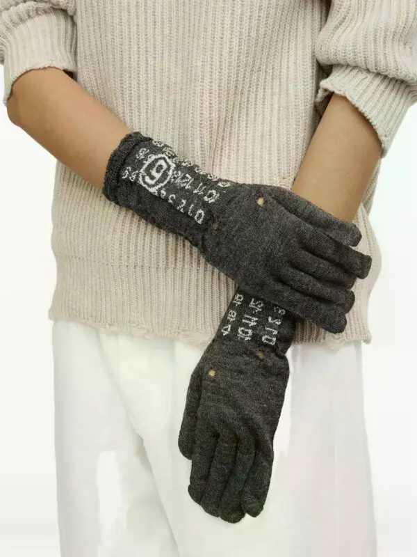 MAISON MARGIELA Numbers-motif Gloves - Grey