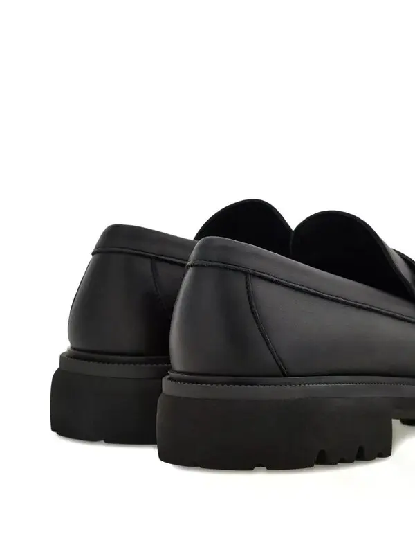 FERRAGAMO Gancini Leather Loafers - Black