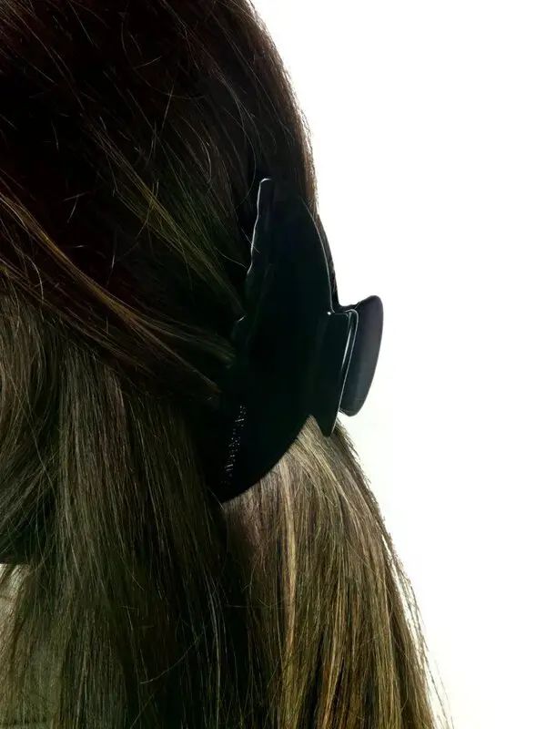 SALT & WAVE Moon Claw Clip - Black