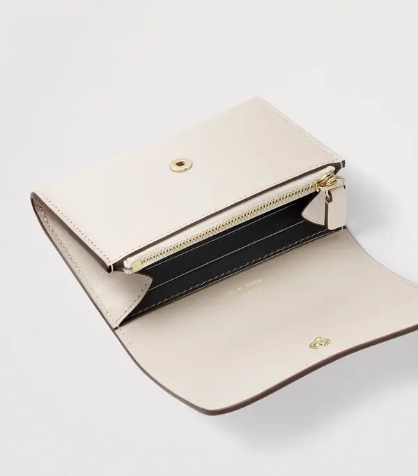 Cartier Mini Panthère De Wallet - White