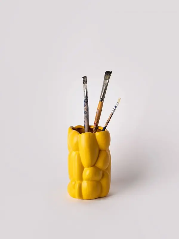 RAAWII Vases Lifestyle - Yellow