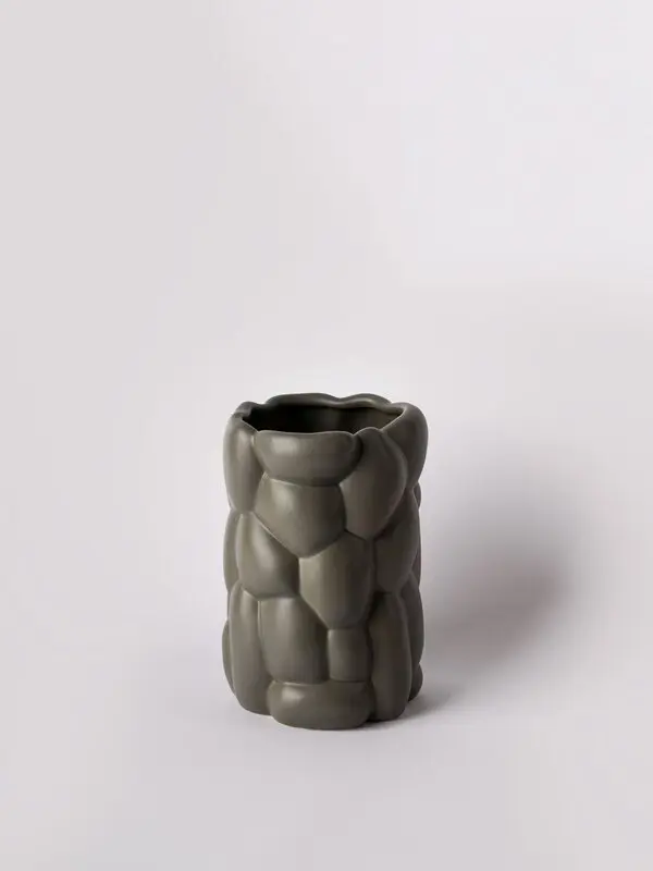 RAAWII Vases Lifestyle - Charcoal