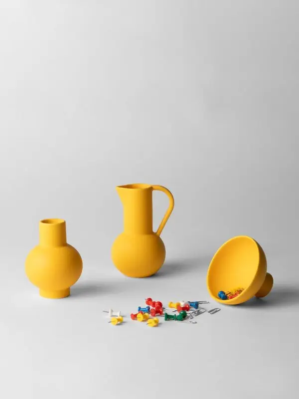 RAAWII Vases Lifestyle - Yellow