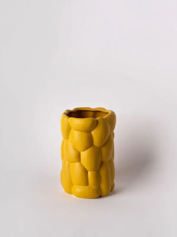 RAAWII Vases Lifestyle - Yellow