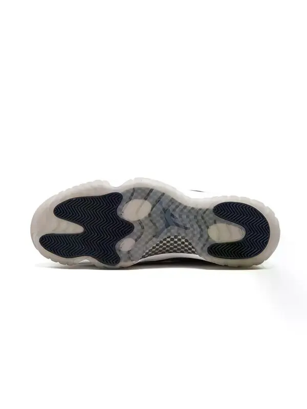 JORDAN 11 Retro Low Ie