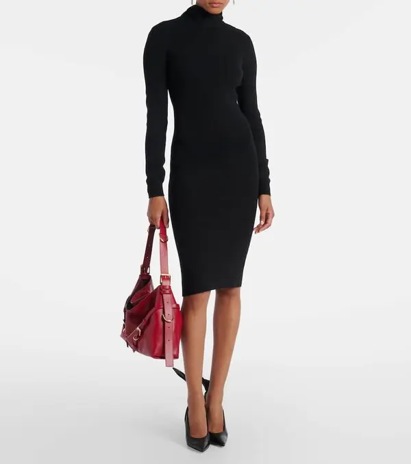 Givenchy Voyou Medium Leather Shoulder Bag - Red