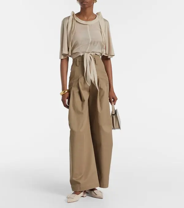 Manolo Blahnik Maylura Suede Slingback Flats - Beige