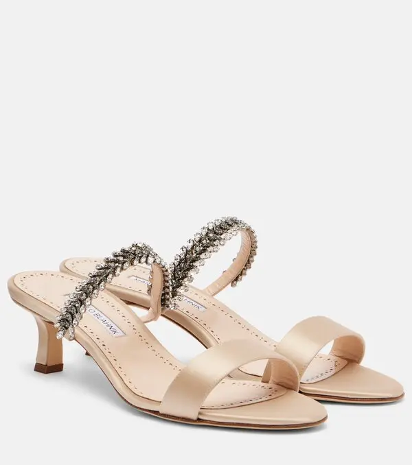 Manolo Blahnik Kifasan Embellished Satin Mules - Beige