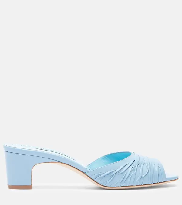 Manolo Blahnik Piruabar Mules - Blue