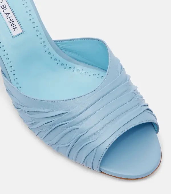 Manolo Blahnik Piruabar Mules - Blue