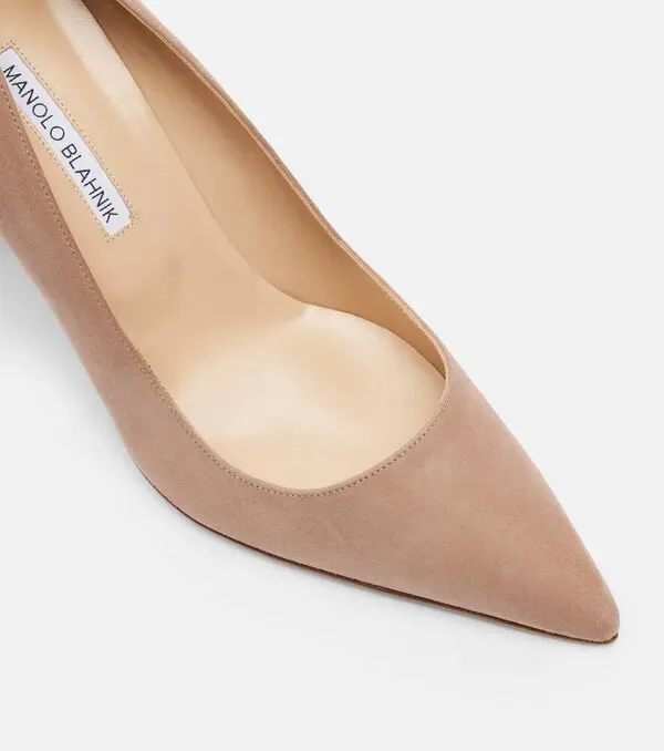Manolo Blahnik Bb 90 Suede Pumps - Brown