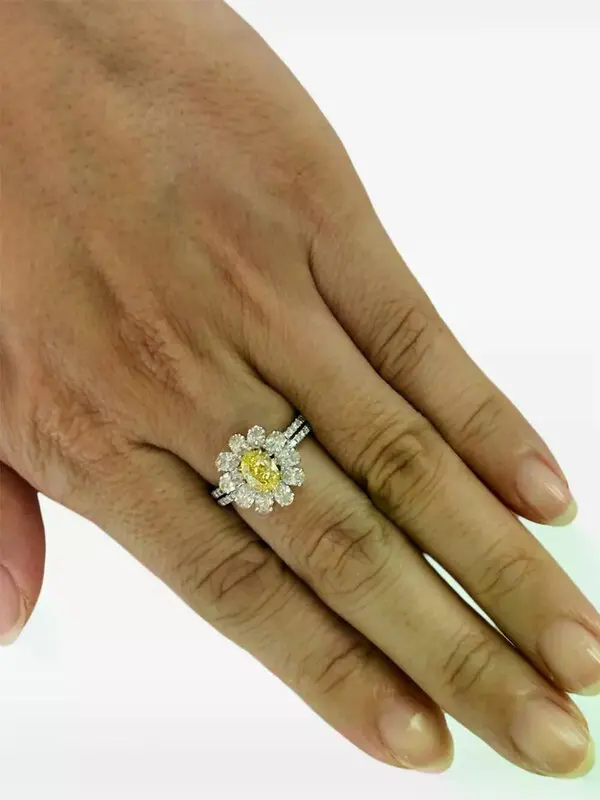 HYT JEWELRY Diamond-embellished Platinum Ring