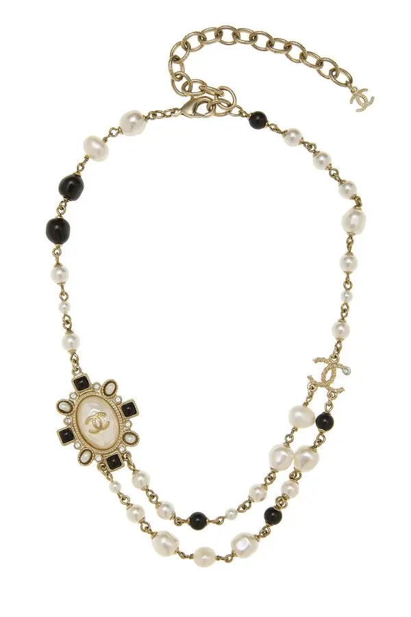 Chanel Cc Faux Pearl Necklace - Multi