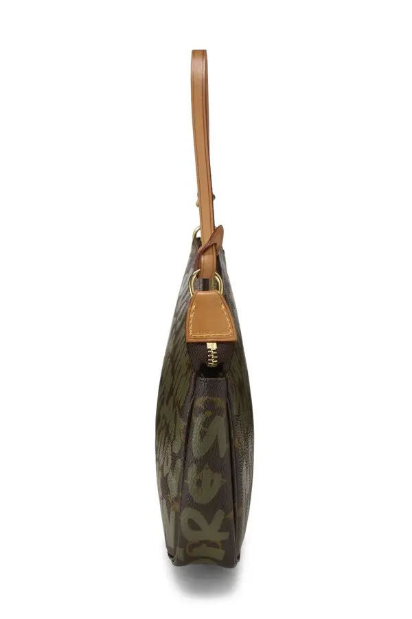 LOUIS VUITTON Monogram Graffiti Pochette Accessoires