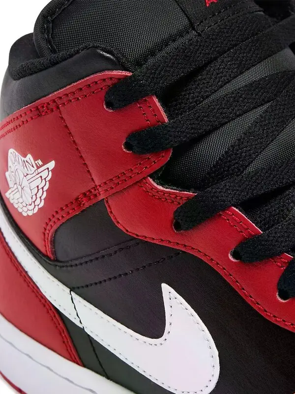 Nike Air Jordan 1 Retro High Sneakers - Red
