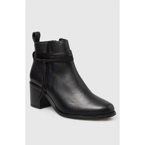MANELA Alex Block Heel Bootie - Black