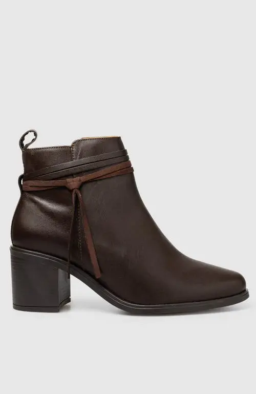 MANELA Alex Leather Chelsea Bootie