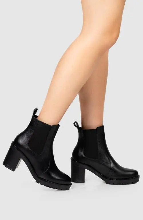 MANELA Pera Block Heel Chelsea Bootie