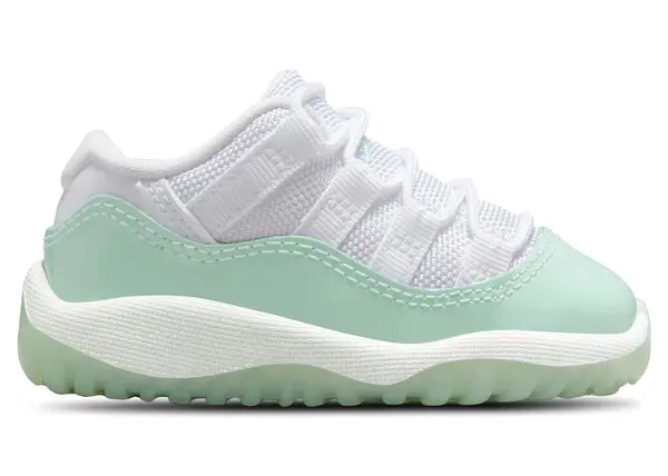 JORDAN 11 Retro Low Sneakers - White/igloo