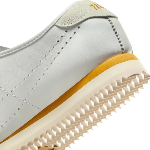 Nike Cortez Leather Sneakers - White