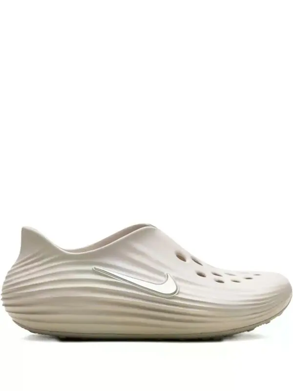 Nike Reactx Rejuven8 Sneakers
