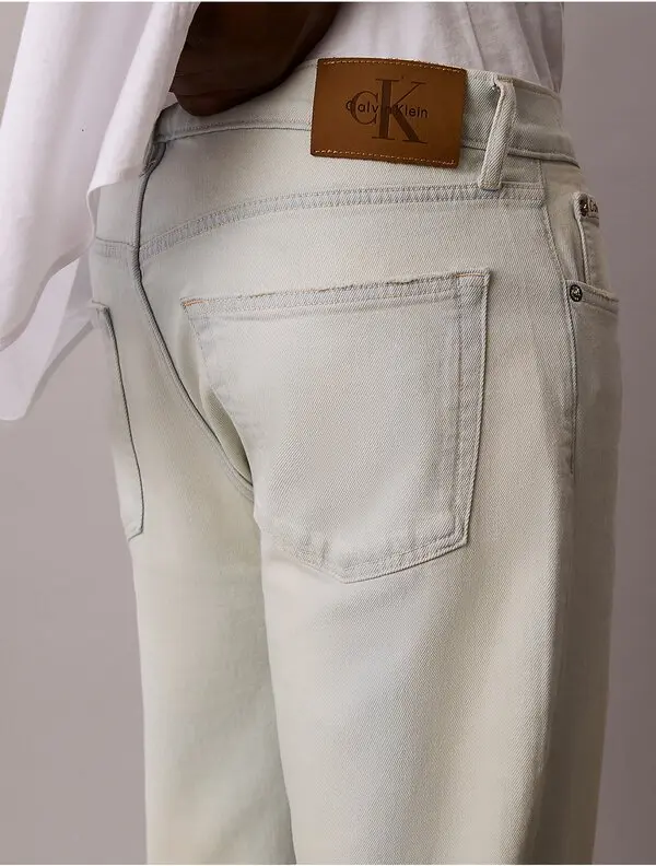 Calvin Klein Standard Straight Jeans With Monogram Logo - Ice River
