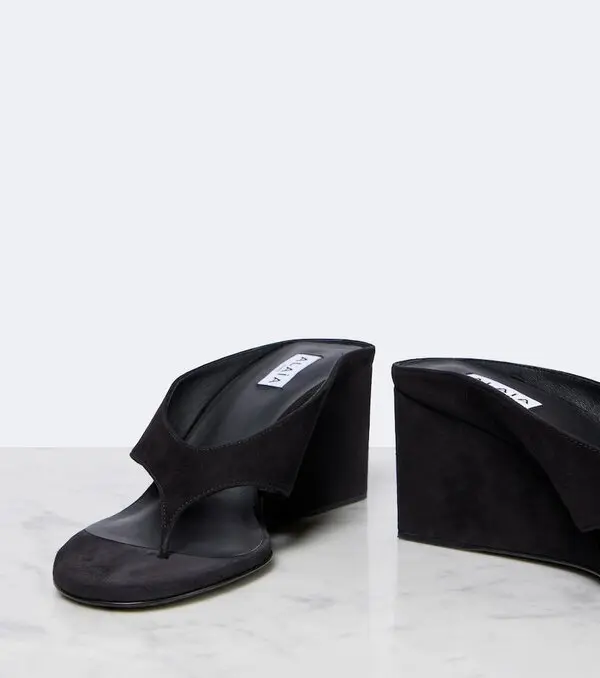 Alaïa Cube 75 Suede Wedge Thong Sandals - Black