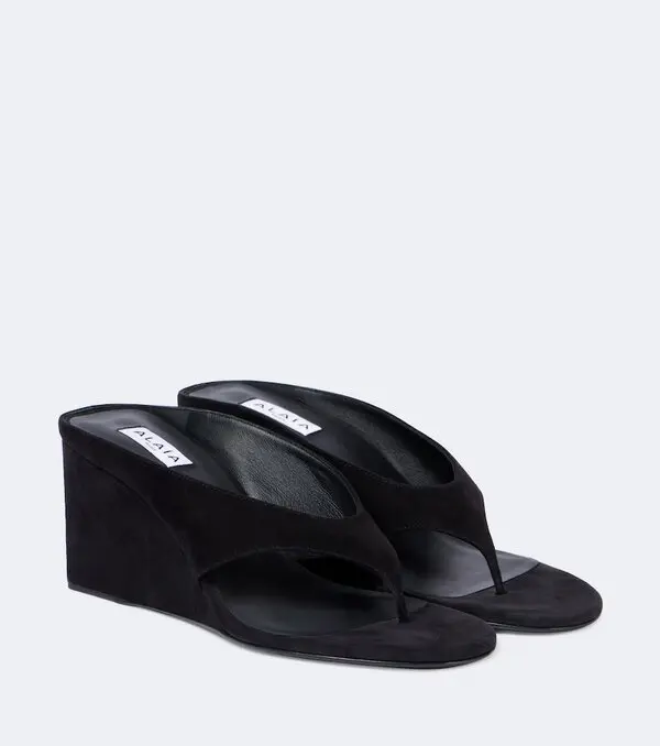 Alaïa Cube 75 Suede Wedge Thong Sandals - Black