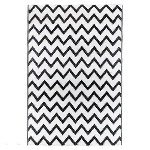 NORTHLIGHT 4' X 6' And White Chevron Rectangular Outdoor Area Rug - Black