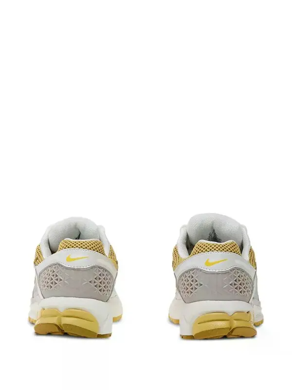 Nike Vomero 5 Sneakers - White