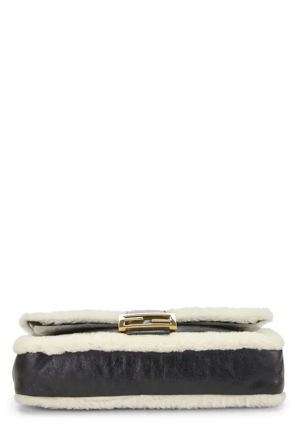 Fendi Convertible Baguette